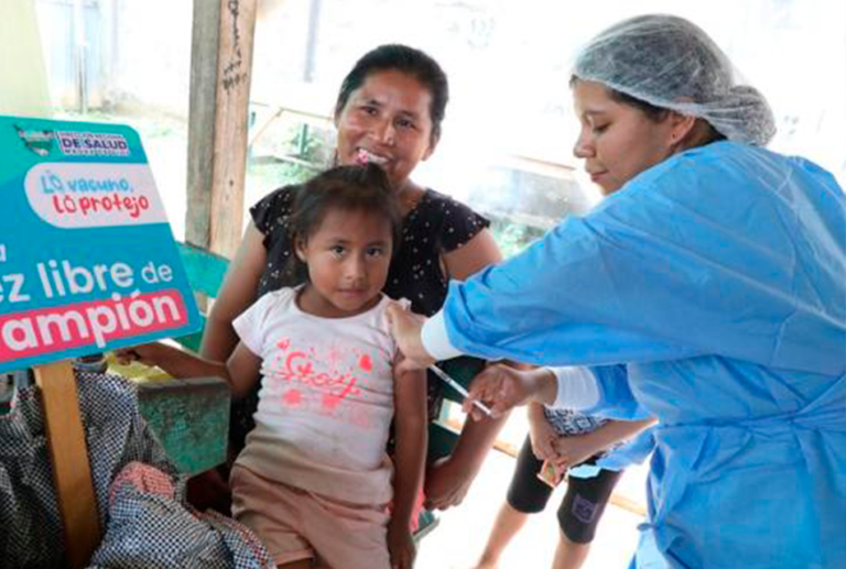 UN NIÑO CON SARAMPIÓN PUEDE CONTAGIAR HASTA A 18 MENORES MÁS – RCR Peru ...